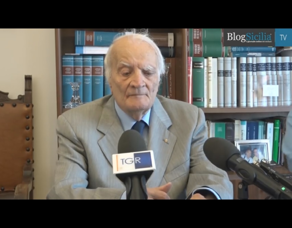 Dopo la revoca della sua condanna a 10 anni, parla Bruno Contrada ...